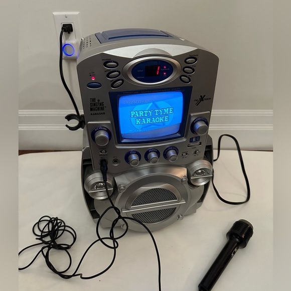 Other | Karaoke Machine 1 Microphone The Singing Machine Monitor Screen ...